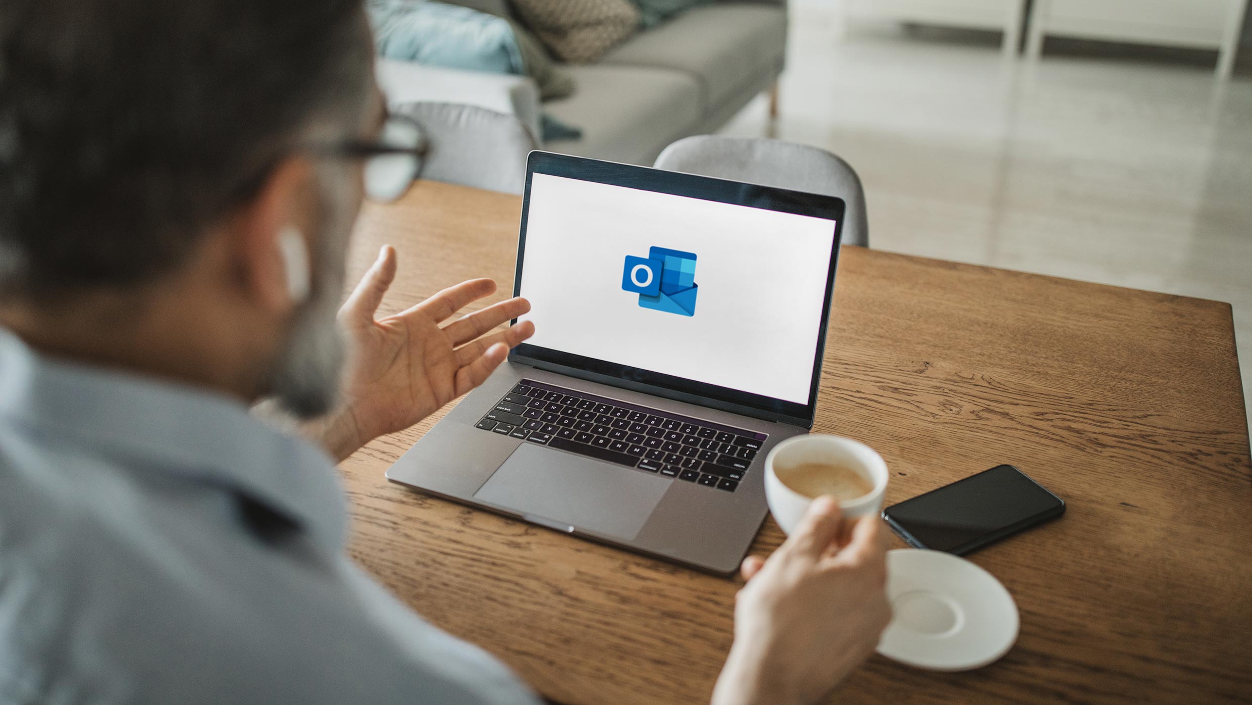 How to schedule a meeting in Outlook - Getjoan